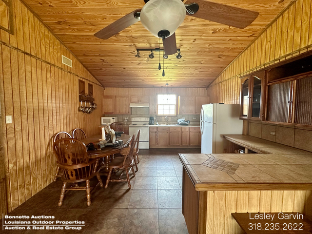 Camp in Spring Bayou - Marksville, LA